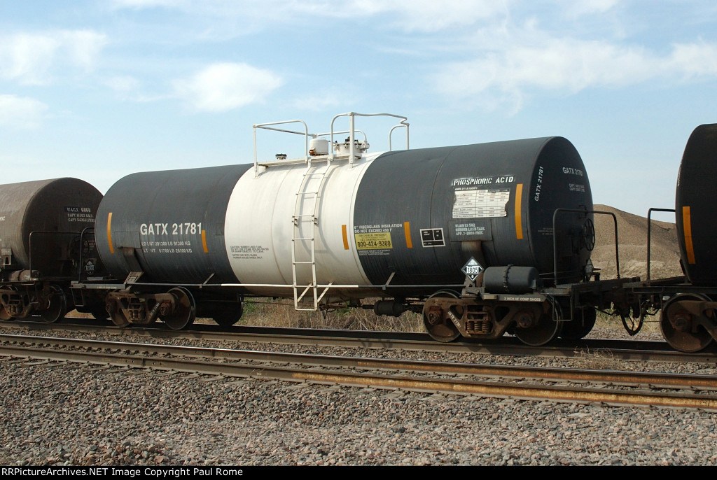 GATX 21781, Phosphoric Acid, tank car on the BNSF